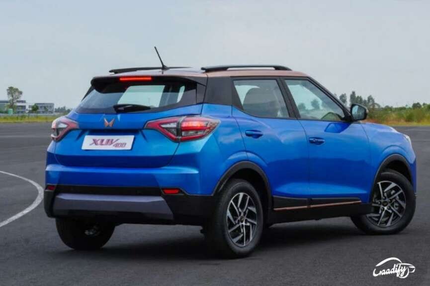 Mahindra XUV400 Revealed; Launch In January 2023 - GaadiFy
