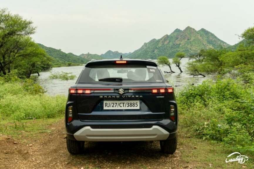 Maruti Suzuki Grand Vitara Review: Pros, Cons, and Should You Buy It?