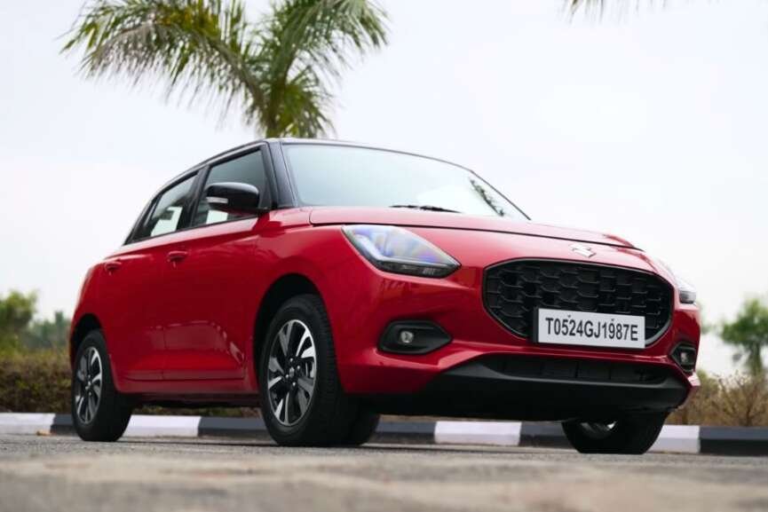 Maruti Swift VXi Variants Dominate with 60% of Bookings